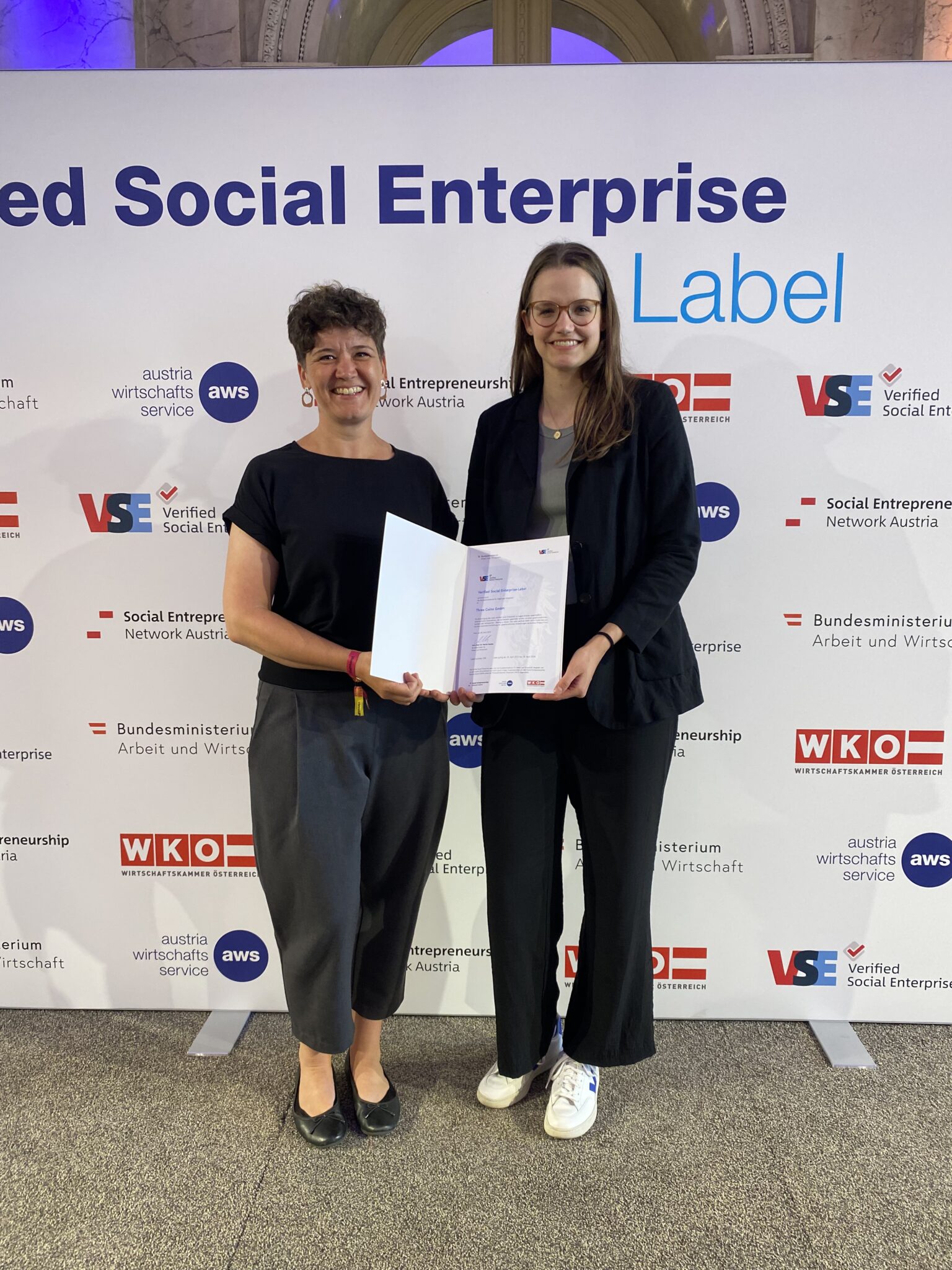 Three Coins ist jetzt Verified Social Enterprise • Three Coins